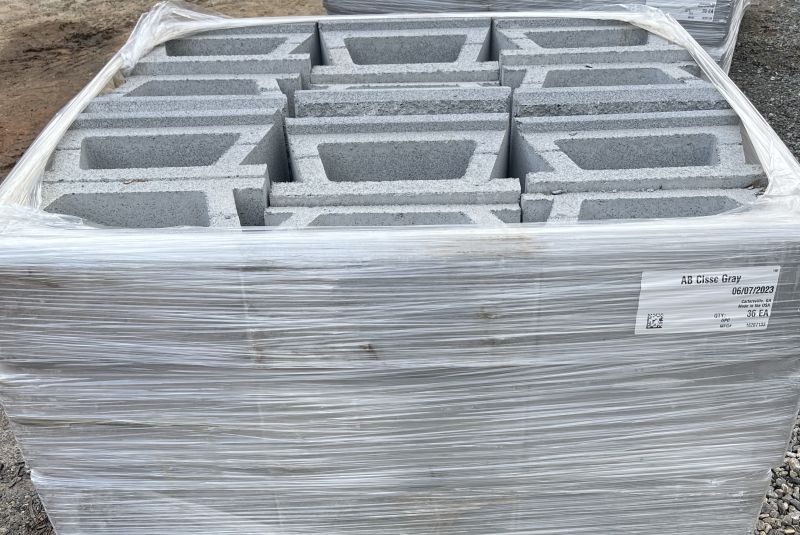 Alpharetta Allan Block® Retaining Wall Blocks | Milton Palletized ...